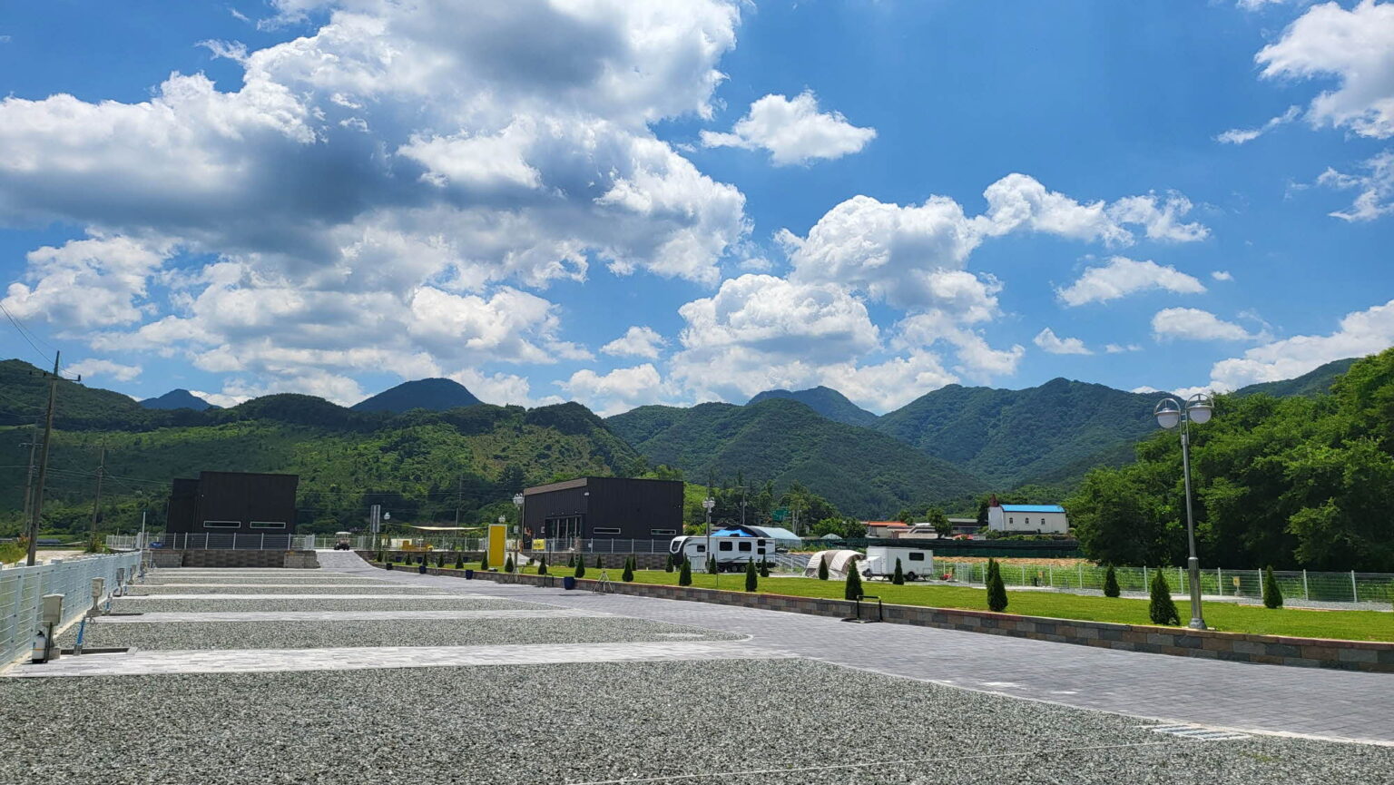 괴산 즐거운 녀석들 캠핑장